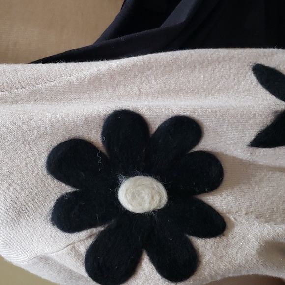 Aaeda | Sweaters | Nwt Aaeda Sweater Cardigan Beige With Black White ...